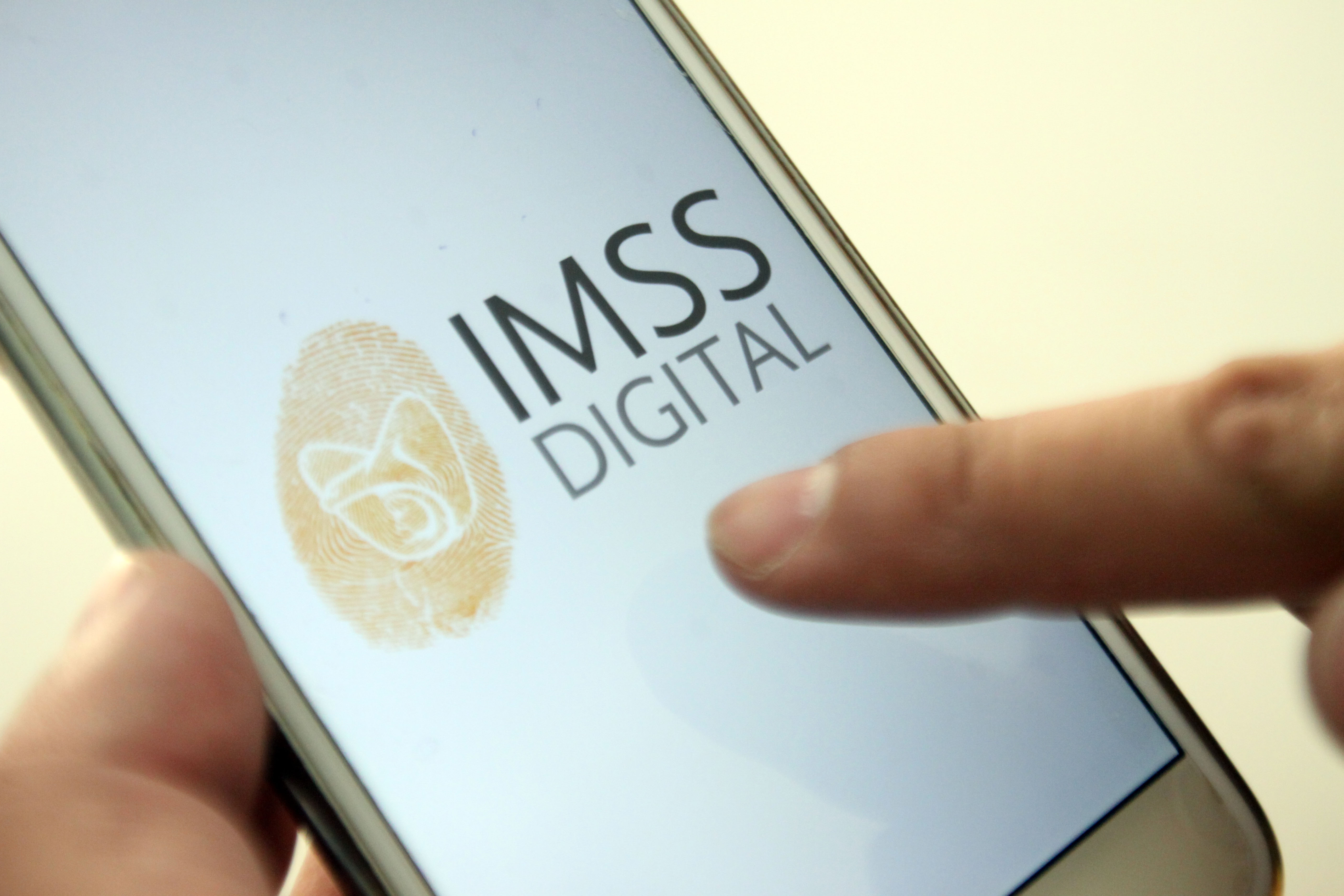 Habilita códigos IMSS QR para facilitar el acceso de trámites y ...